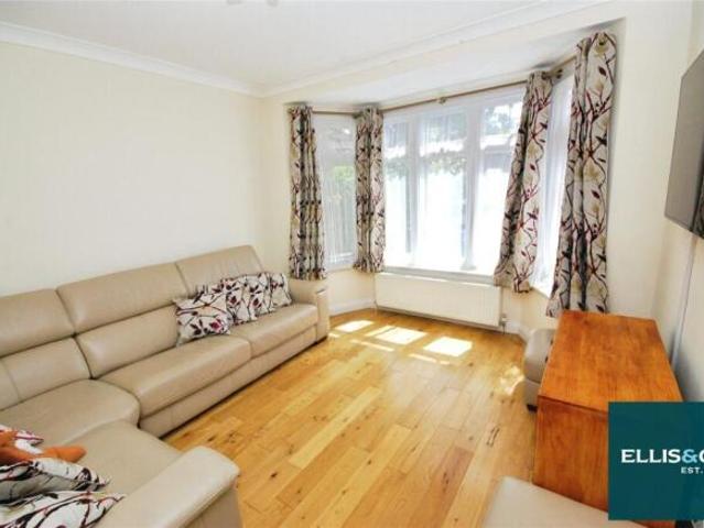 3 bedroom semi detached house for rent in Grampian Gardens, Cricklewood, NW2