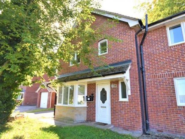 3 Bedroom Semi detached House For Rent In Gwersyllt