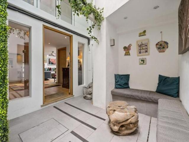 3 bedroom semi detached house for rent in Gunter Grove, London SW10
