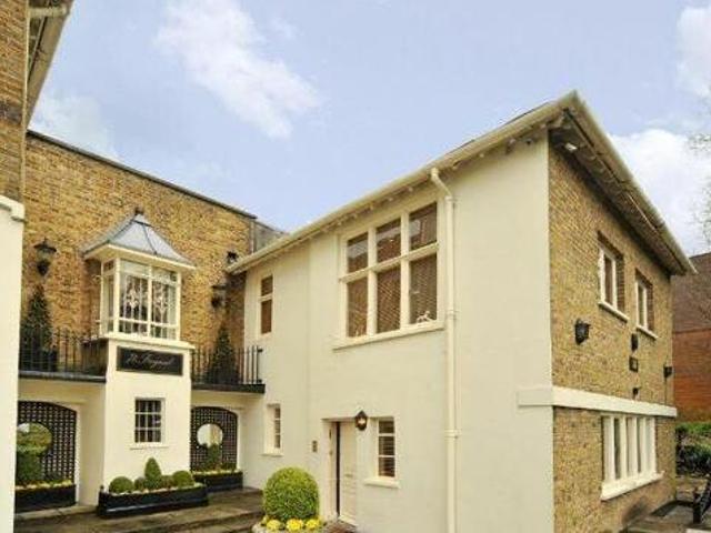 3 Bedroom Semi detached House For Rent In Hampstead, London