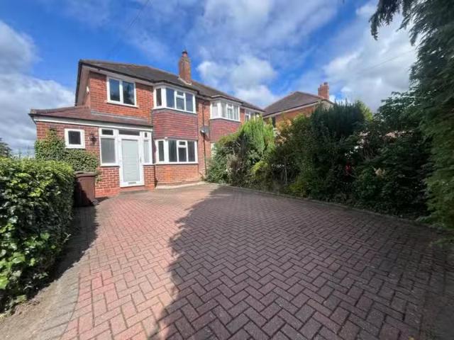 3 bedroom semi detached house for rent in Hampton Road, Knowle.