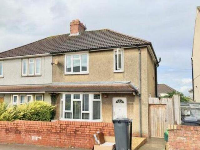 3 Bedroom Semi detached House For Rent In Hanham
