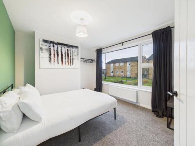3 bedroom semi detached house for rent in Hanover Close, Newcastle Upon Tyne, NE5