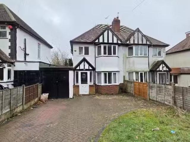 3 bedroom semi detached house for rent in Harborne Rd, Oldbury.