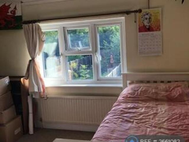3 bedroom semi detached house for rent in Harcourt Drive, Canterbury, CT2