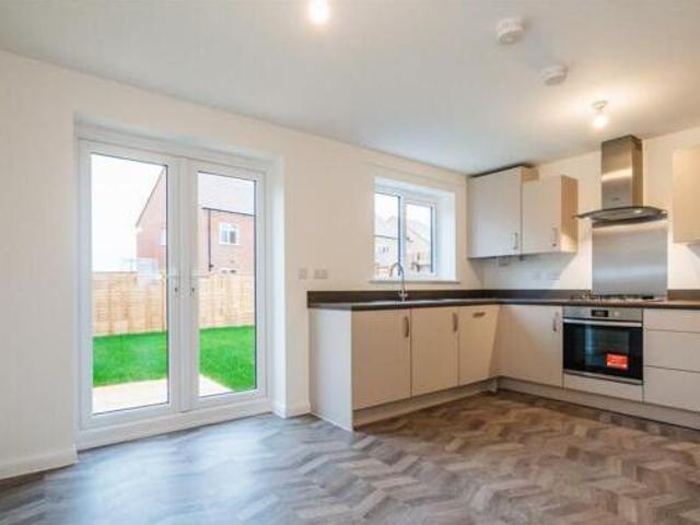 3 Bedroom Semi detached House For Rent In Hardwick