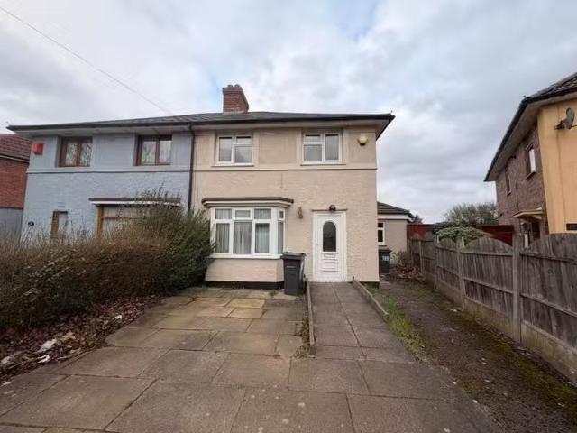 3 bedroom semi detached house for rent in Hawthorn Road, Birmi.
