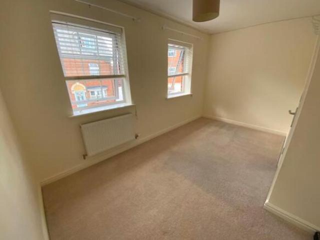 3 bedroom semi detached house for rent in Hazen Road, Kings Hill, ME19