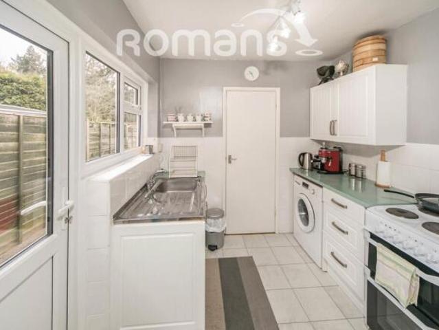3 bedroom semi detached house for rent in Hemdean Road, Caversham, Reading, RG4