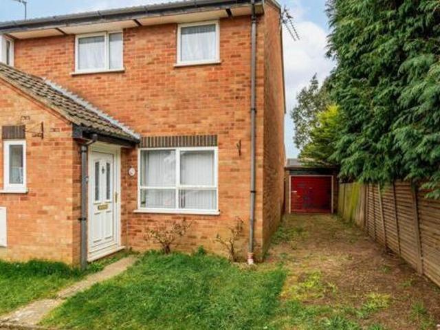 3 Bedroom Semi detached House For Rent In Hemsby