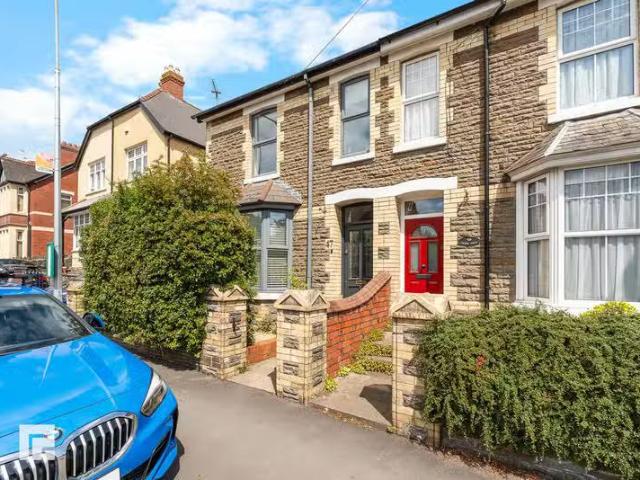 3 bedroom semi detached house for rent in Heol Isaf, Radyr, CF15