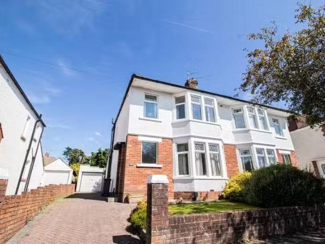 3 bedroom semi detached house for rent in Heathway, Cardiff, C.