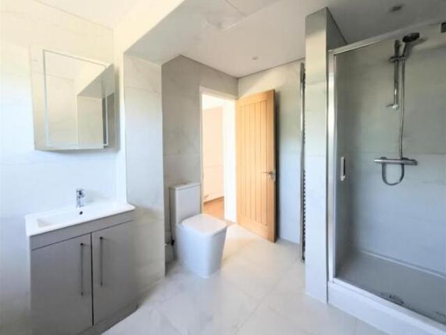 3 bedroom semi detached house for rent in Highwood Close, Higham, Rochester, ME3