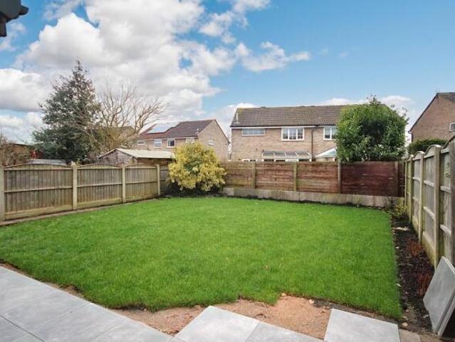 3 bedroom semi detached house for rent in Hood Lane North, Great Sankey, WA5