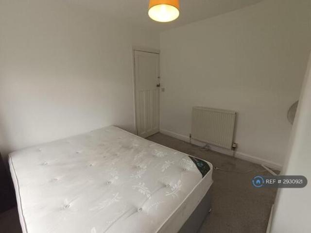 3 bedroom semi detached house for rent in Holmlea Road, Manchester, M43