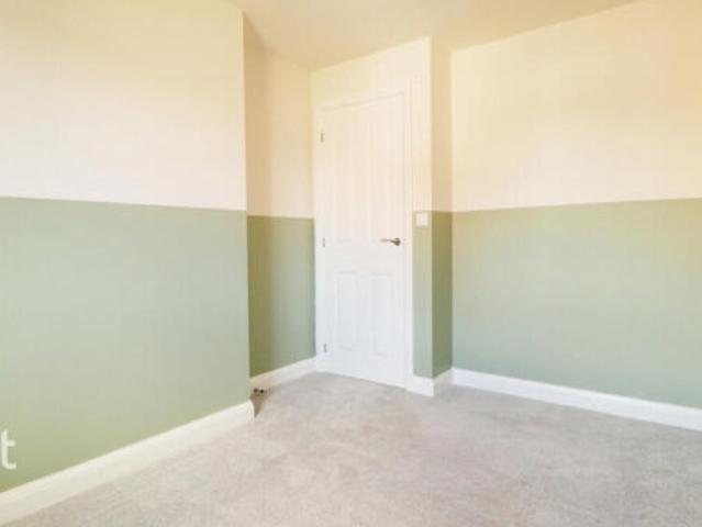3 bedroom semi detached house for rent in Humprey Way, Norwich, NR13