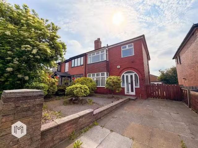 3 bedroom semi detached house for rent in Hulton Lane, Bolton.
