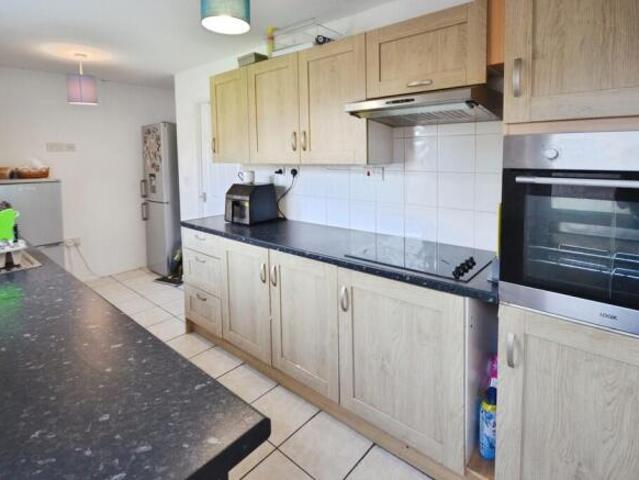 3 bedroom semi detached house for rent in Ibbetson Avenue, LE3