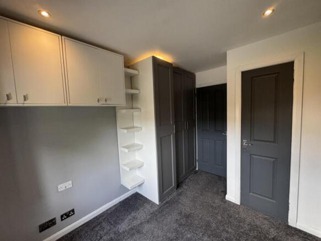 3 bedroom semi detached house for rent in Invergarry Drive, Deaconsbank, G46