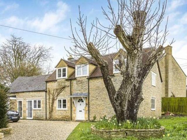 3 Bedroom Semi detached House For Rent In Islip