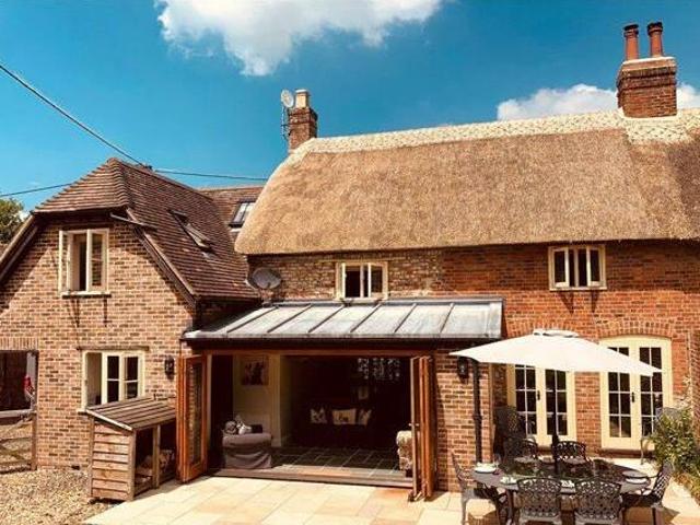 3 Bedroom Semi detached House For Rent In Iwerne Minster