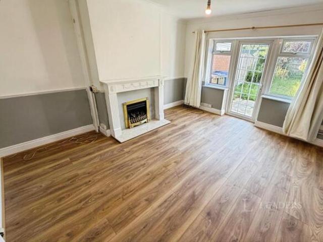 3 bedroom semi detached house for rent in Jackson Avenue, Mickleover, DE3