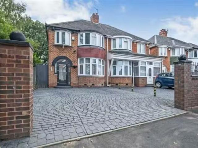 3 bedroom semi detached house for rent in Jayshaw Avenue, Grea.