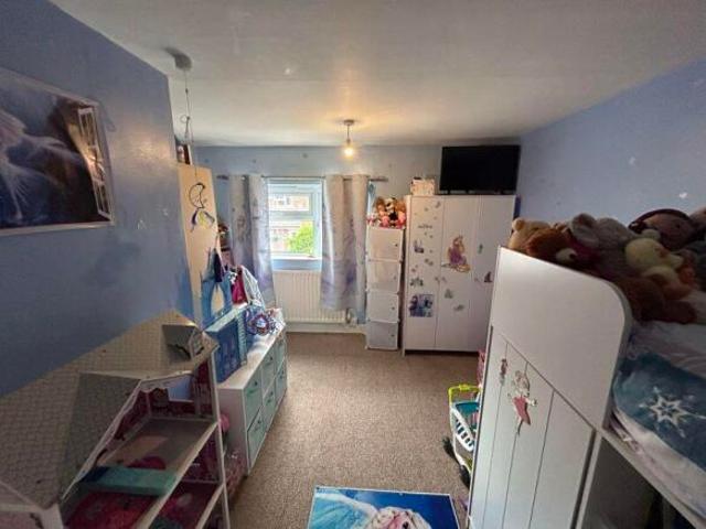 3 bedroom semi detached house for rent in Jesmond Grove, Stoke On Trent, ST3