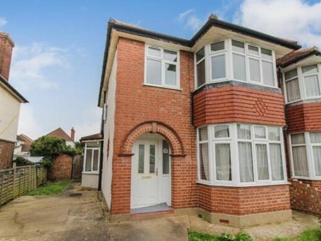 3 Bedroom Semi detached House For Rent In Kempston