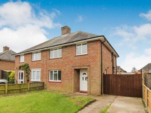 3 Bedroom Semi detached House For Rent In Kempston