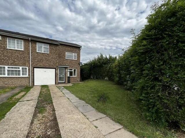 3 Bedroom Semi detached House For Rent In Kempston