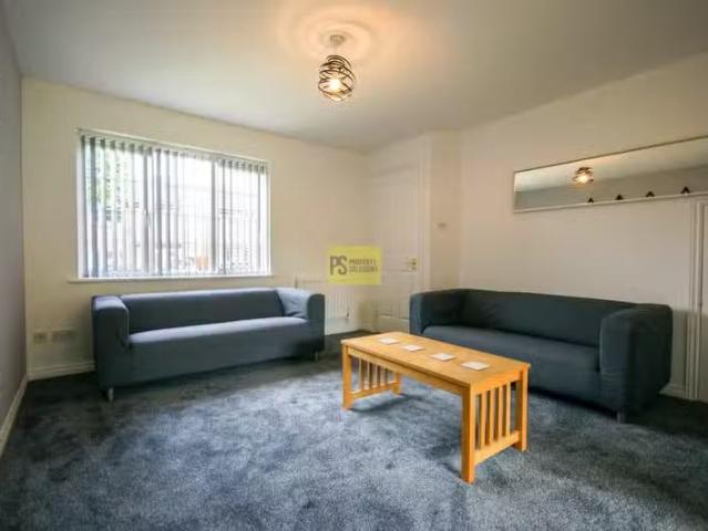 3 bedroom semi detached house for rent in Kellett Road, Birmin.