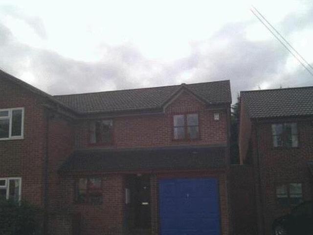 3 Bedroom Semi detached House For Rent In Kings Norton, Birmingham