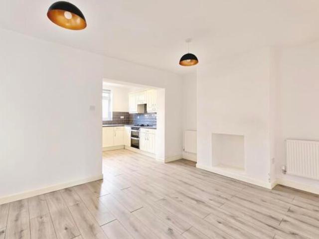 3 bedroom semi detached house for rent in Kingsbury Road, Birmingham B24