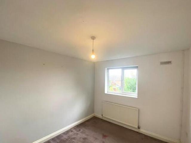 3 Bedroom Semi detached House For Rent In Kingston