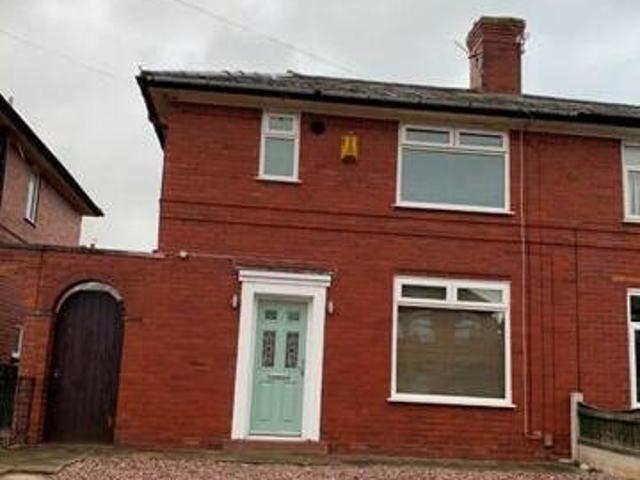 3 Bedroom Semi detached House For Rent In Leigh