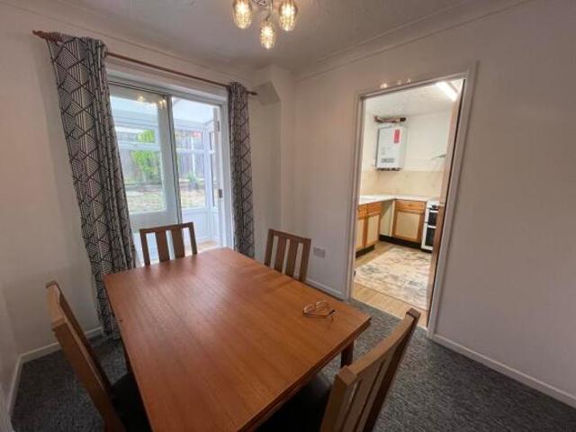 3 bedroom semi detached house for rent in Lindford Drive, Norwich, Norfolk, NR4