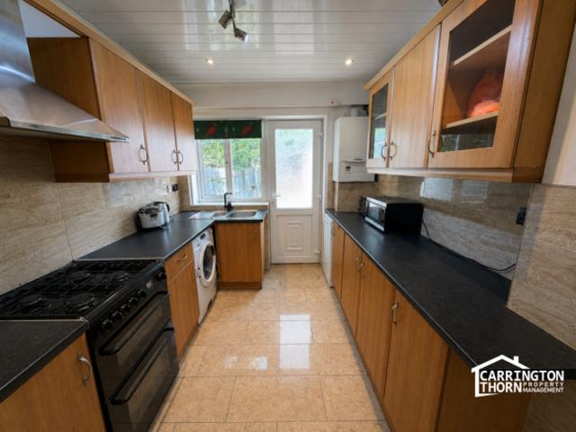 3 bedroom semi detached house for rent in Lighthorne Road, Solihull, West Midlands, B91