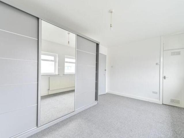 3 bedroom semi detached house for rent in Lily Gardens, Perivale, Wembley, HA0