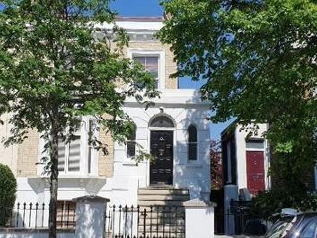 3 Bedroom Semi detached House For Rent In London