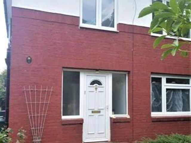 3 Bedroom Semi detached House For Rent In London
