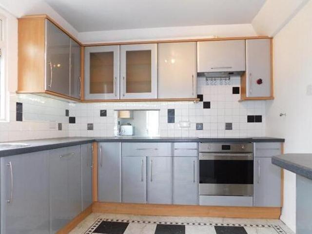3 Bedroom Semi detached House For Rent In London