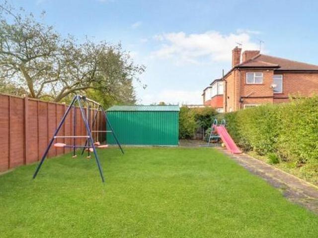3 Bedroom Semi detached House For Rent In London