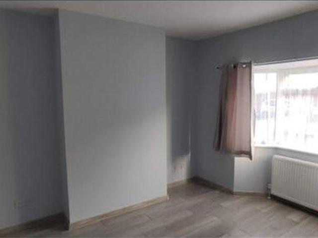 3 Bedroom Semi detached House For Rent In London