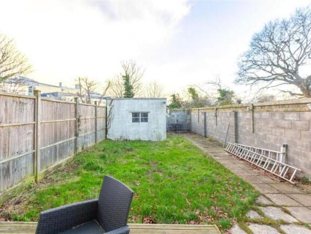 3 bedroom semi detached house for rent in Longford Avenue, Southmead, Bristol, BS10