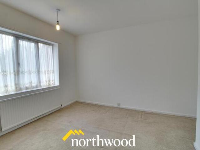 3 bedroom semi detached house for rent in Lonsdale Avenue, Intake, Doncaster, DN2