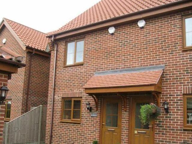 3 Bedroom Semi detached House For Rent In Lound Road, Blundeston
