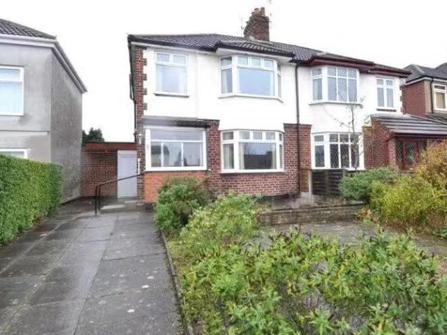 3 bedroom semi detached house for rent in Lloyd Drive, Wirral.