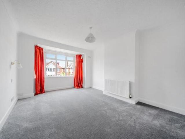 3 bedroom semi detached house for rent in Luccombe Road Upper Shirley SO15