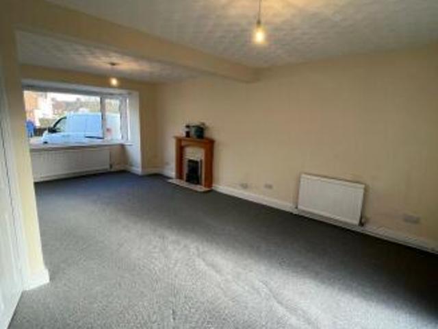 3 bedroom semi detached house for rent in Luddington Road, Peterborough, Cambridgeshire, PE4
